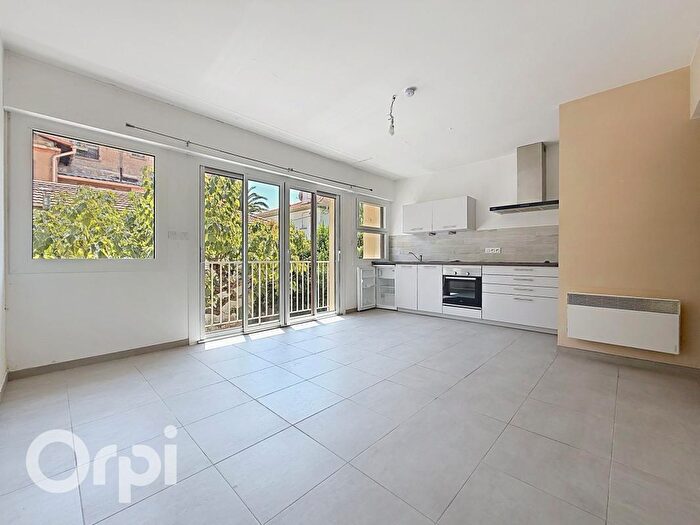 Appartement 1 pièce à Saint-Raphaël, Centre-ville, à vendre