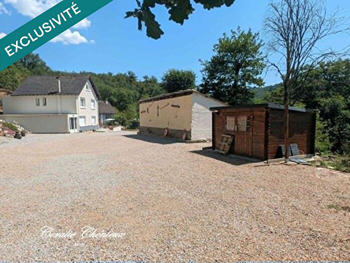 Maison 7 pièces à vendre à Antignac