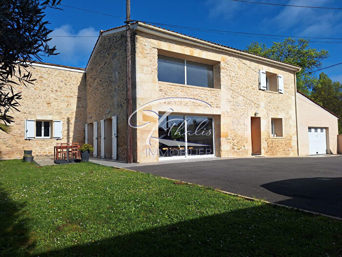 Maison à vendre - La Lande-de-Fronsac - 6 pièces - 5 chambres