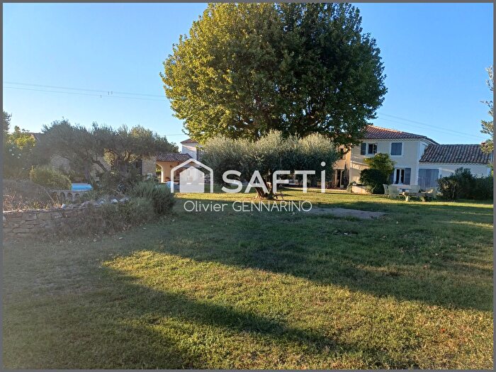 Maison 7 pièces à Carpentras, Est, à vendre