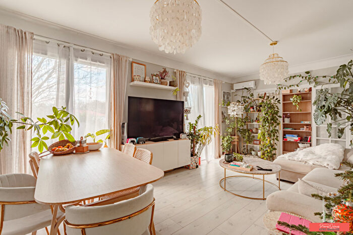 Maison à vendre - Saint-Martin-de-Hinx - 7 pièces - 5 chambres