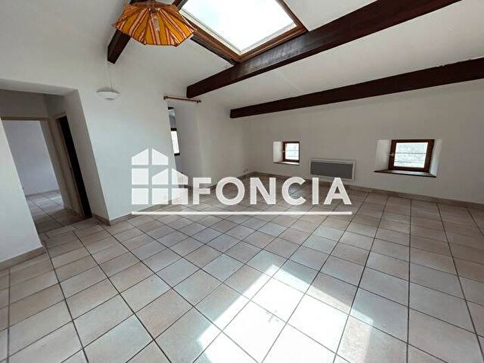 Appartement à louer - Sud, Pont-Saint-Esprit - 2 pièces - 1 chambre