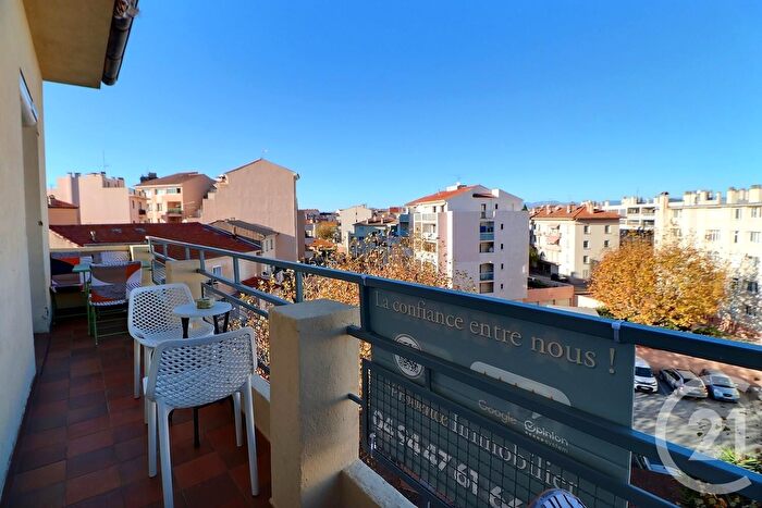 Appartement à vendre - Saint-Raphaël, Centre-ville - 4 pièces - 3 chambres