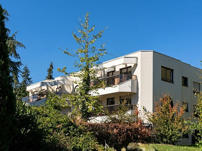 Appartement 5 pièces à Écully, Les Serres, Vivier, à vendre
