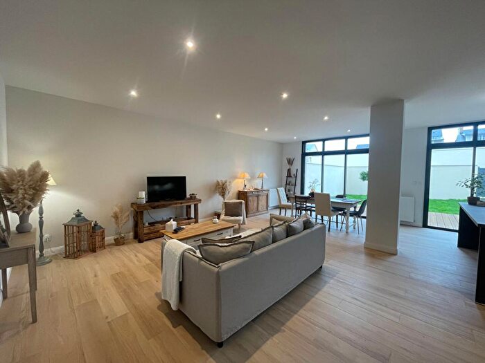 Le Mans, Gare : Maison 8 pièces à vendre