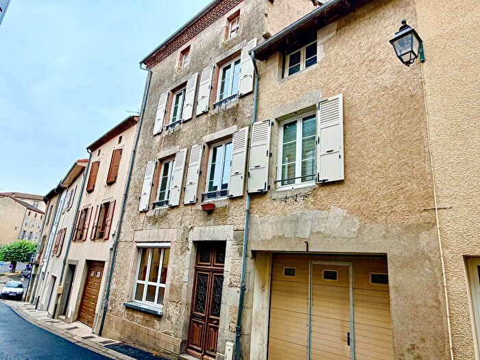 Maison 10 pièces à Bellac, à vendre