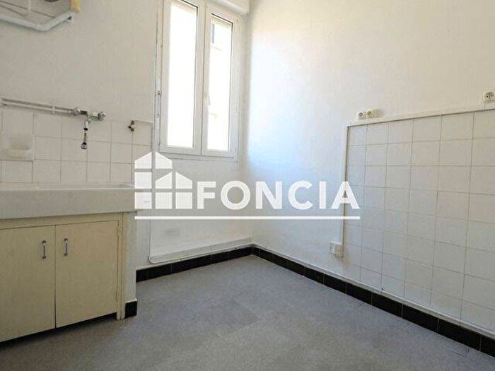Appartement 1 pièce à Gambetta, Nîmes, à louer