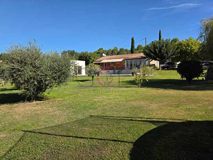 Maison 4 pièces à vendre à Ansouis