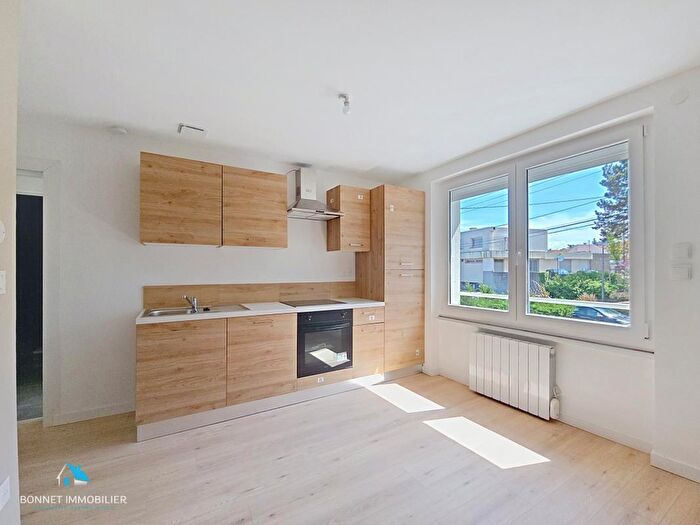 Appartement à louer - Clermont-Ferrand, Herbet, Brezet, Saint-Jean - 2 pièces - 1 chambre