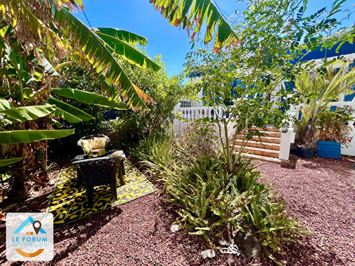 Maison à vendre - Saint-Pierre - 9 pièces - 4 chambres