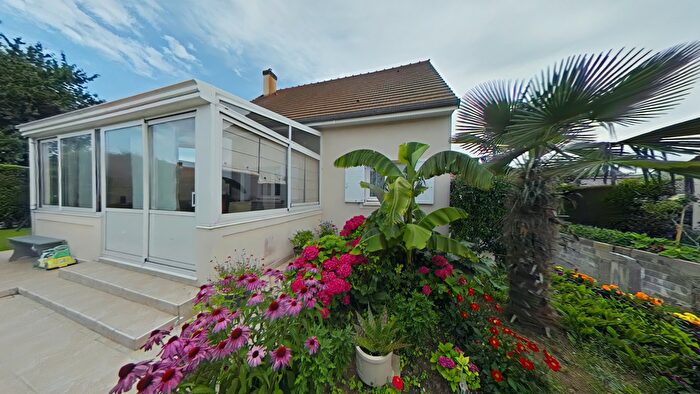 Cuverville : Maison 7 pièces à vendre