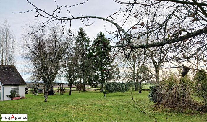 Maison à vendre - Neuilly-sur-Eure - 6 pièces - 4 chambres