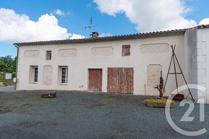 Maison 5 pièces à Semussac, à vendre
