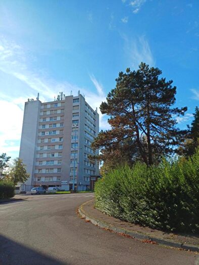 Appartement à louer - Luxeuil-les-Bains - 4 pièces - 2 chambres