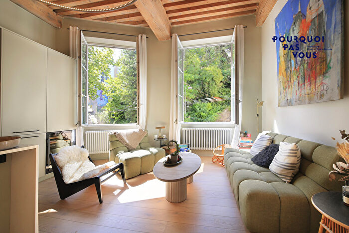 Appartement 4 pièces à Lyon 1er, Haut, Coeur des Pentes, à vendre