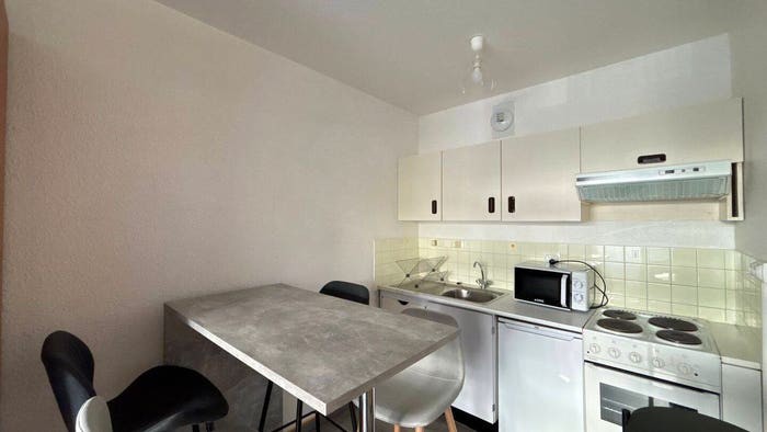 Appartement 1 pièce à Sud Ouest, Saint-Julien-en-Genevois, à louer