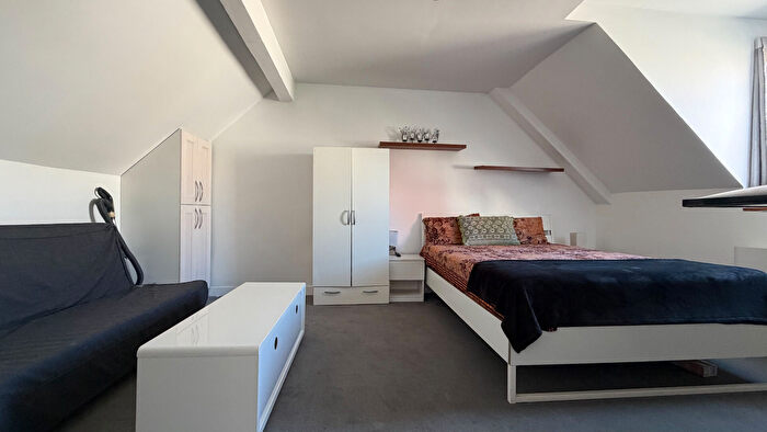 Appartement 2 pièces à Les Pavillons-sous-Bois, Chanzy, à vendre