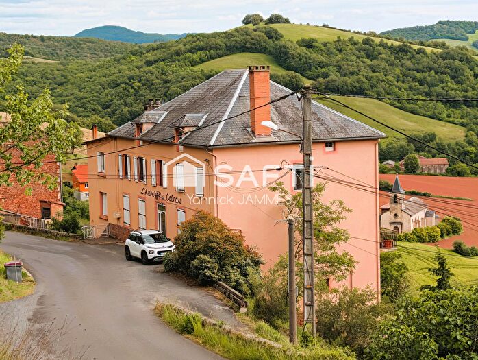 Saint-Affrique : Maison 10 pièces à vendre