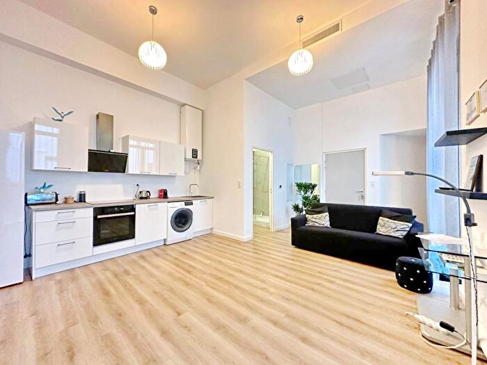 Appartement 2 pièces à vendre à Cannes, Prado, République