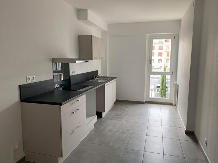 Grenoble, Centre-ville : Appartement 3 pièces à louer