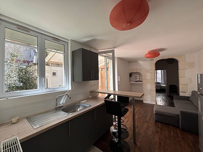 Appartement à louer - Poitiers - 2 pièces - 1 chambre