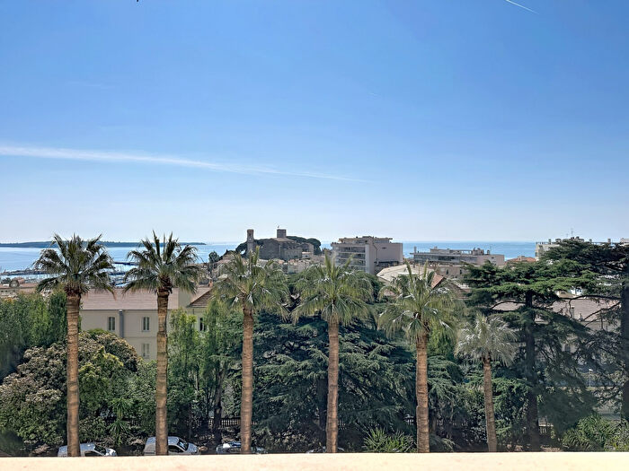Appartement à vendre - Cannes, Petit Juas - 2 pièces - 1 chambre