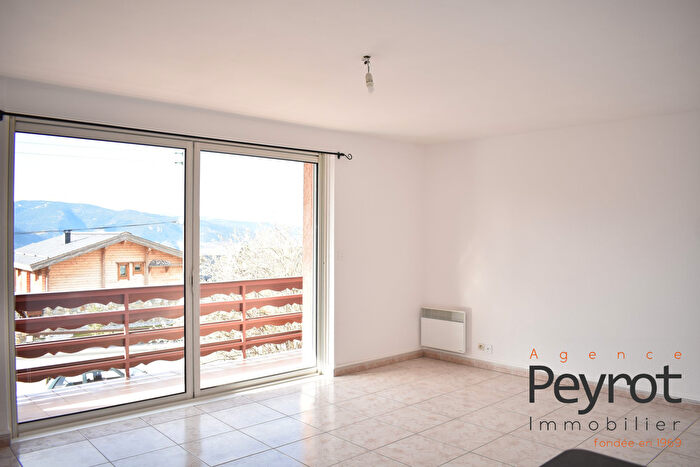 Appartement à louer - Font-Romeu-Odeillo-Via - 3 pièces - 2 chambres