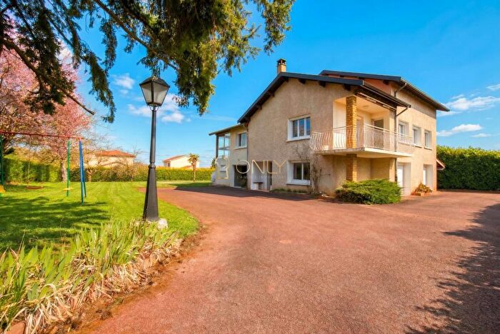 Maison à vendre - Lucenay - 7 pièces - 6 chambres