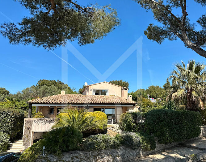 Maison à vendre - Carry-le-Rouet - 6 pièces - 4 chambres