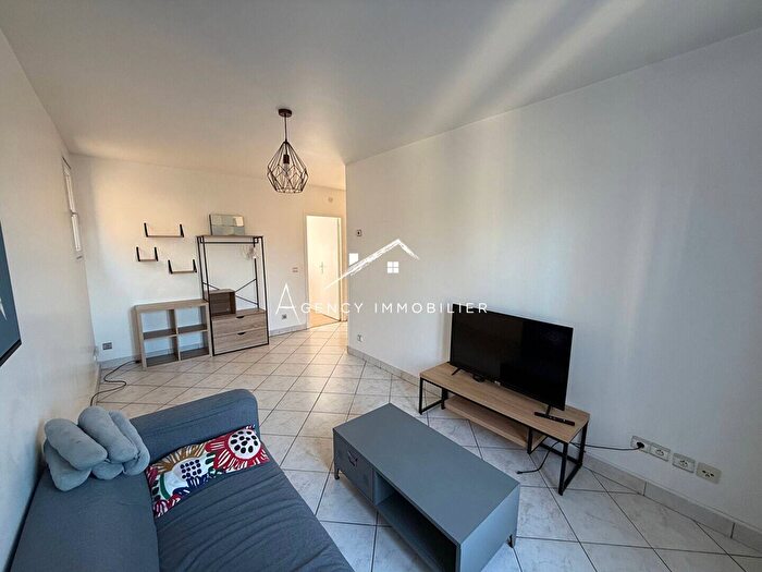 Appartement à louer - Allée de la Tour, Villemomble - 3 pièces - 2 chambres