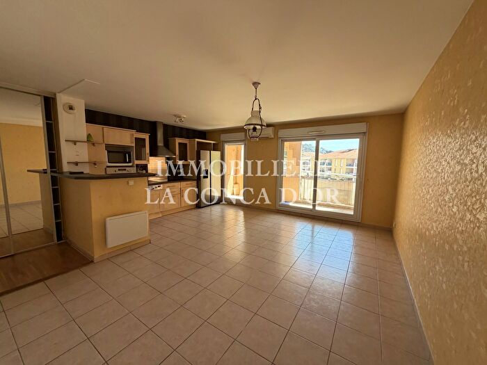 Appartement 4 pièces à Saint-André-de-la-Roche, à vendre
