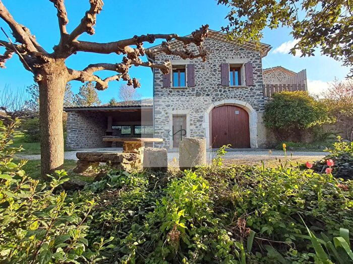 Maison à louer - Aubignas - 4 pièces - 2 chambres