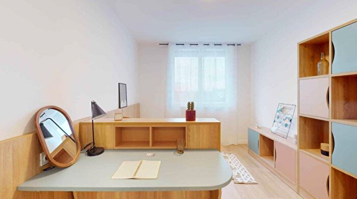 Courcelles, Gif-sur-Yvette : Appartement 1 pièce à louer