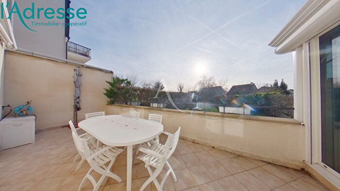 Appartement à vendre - Noisy-le-Grand, Sud - 4 pièces - 2 chambres