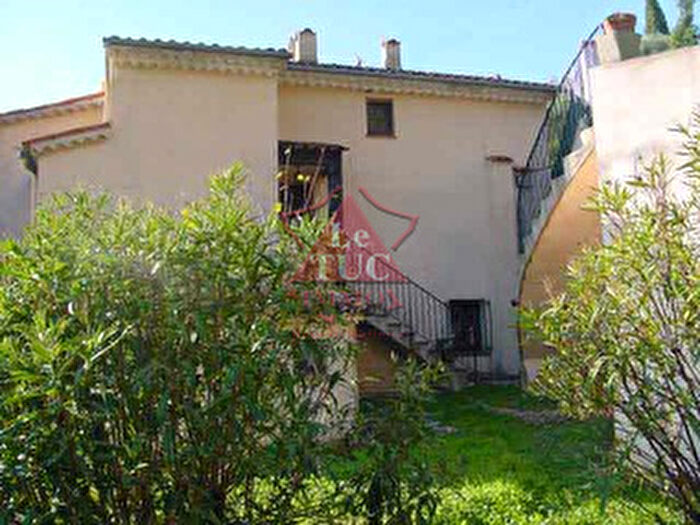 Appartement à louer - Grasse, Magagnosc, Saint-Mathieu - 3 pièces - 2 chambres