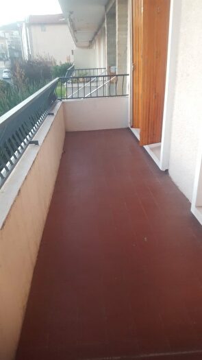 Appartement à louer - Saint-Genis-Laval, Centre-ville - 3 pièces - 2 chambres