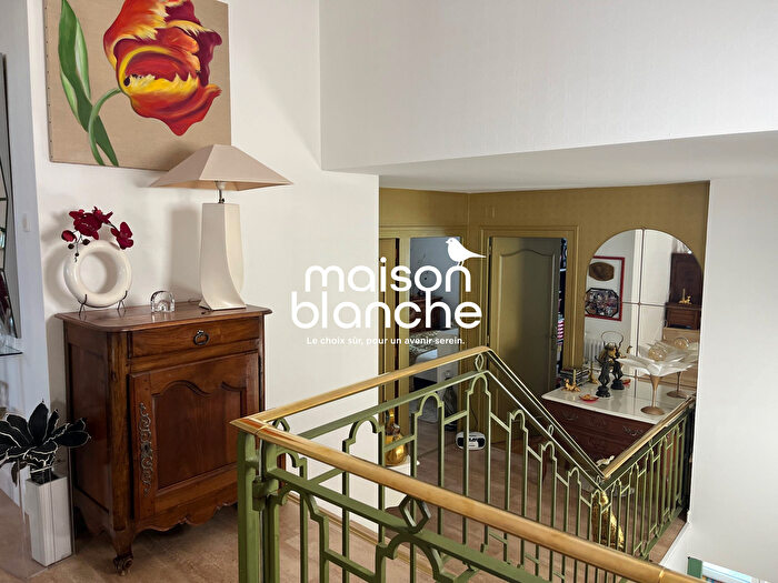 Maison à vendre - Surgères - 7 pièces - 5 chambres