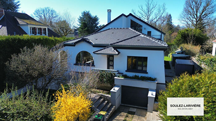 Maison à vendre - Vaucresson - 7 pièces - 5 chambres