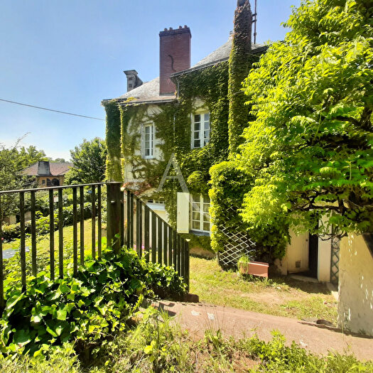 Maison à vendre - Le Pallet - 9 pièces - 7 chambres