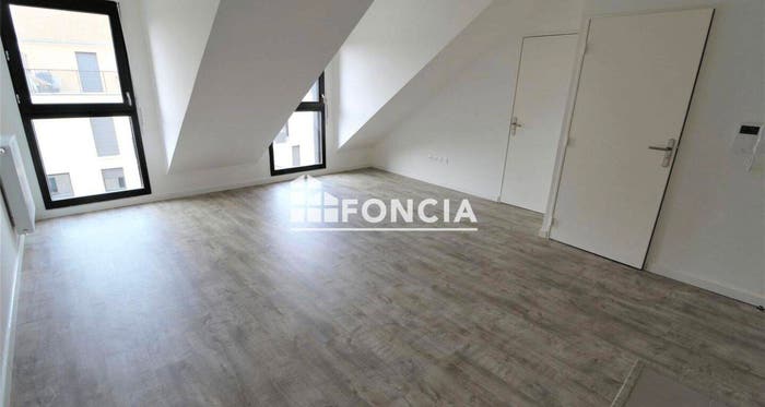 Ouest, Saint-Arnoult-en-Yvelines : Appartement 1 pièce à louer