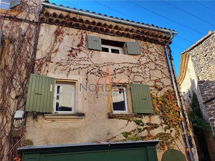 Appartement 3 pièces à louer à Lourmarin