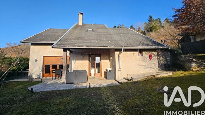Maison 5 pièces à Cormaranche-en-Bugey, à vendre