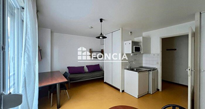 Appartement 1 pièce à Bizillon-Centre Deux, Saint-Étienne, à louer