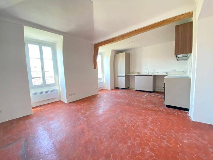 Carabacel, Nice : Appartement 3 pièces à louer
