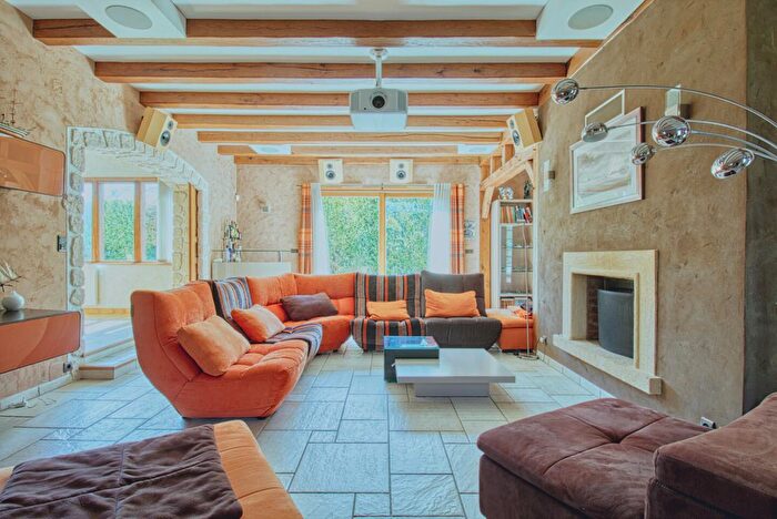 Maison à vendre - Claye-Souilly - 8 pièces - 5 chambres