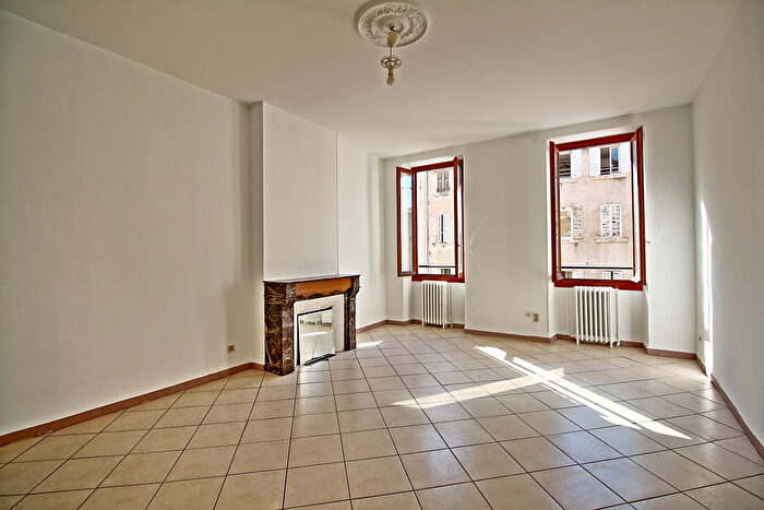 Appartement 3 pièces à vendre à Marseille 1er, Chapitre