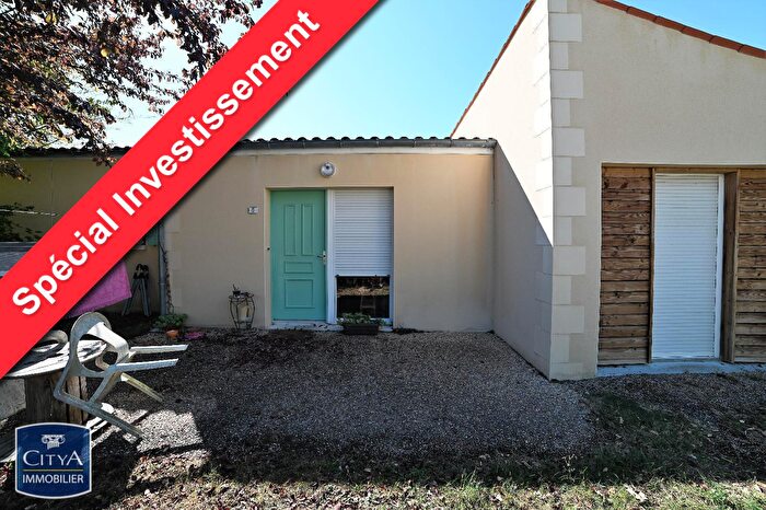 Maison à vendre - Thénac - 2 pièces - 1 chambre