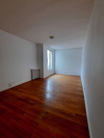 Sentier-Bonne Nouvelle, Paris 2ème arrondissement : Appartement 1 pièce à louer