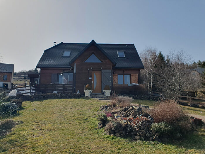 Maison à vendre - Saint-Urcize - 6 pièces - 3 chambres