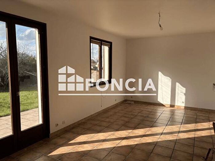 Maison à louer - Nord Est, Champagne-sur-Seine - 6 pièces - 4 chambres